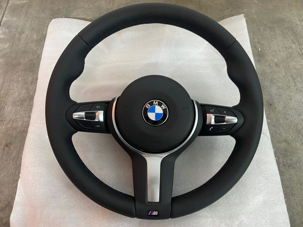 BMW Série F Volant M-pack - TIZ AUTOPARTS